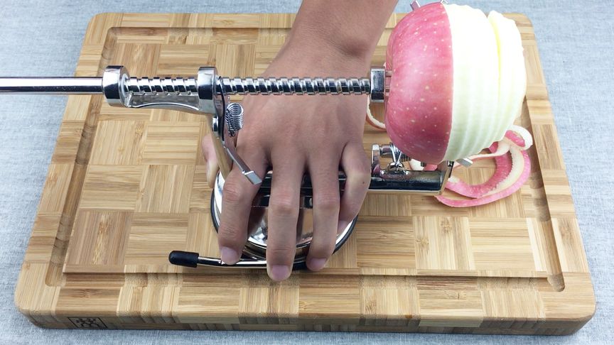 三合一苹果削皮机:削一个苹果“只需5秒”,不伤手还不用刀!