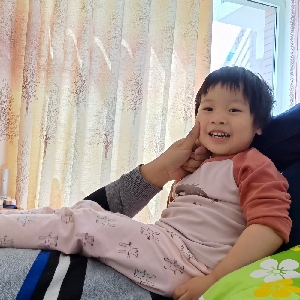 手抓小火炉 