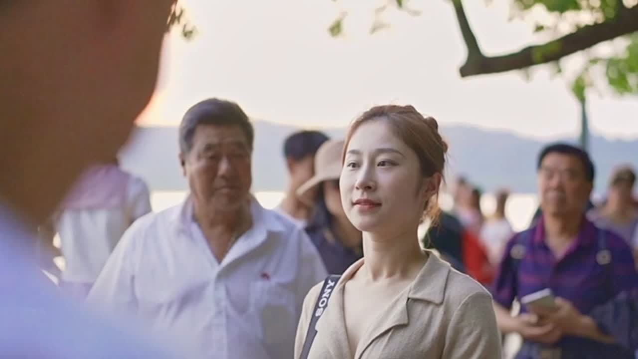 这个女孩绝了!用蛋糕画出了一整个西湖