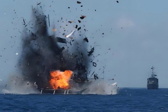 突发!美战争部长下令,太平洋发起三次空袭,已致14死1伤