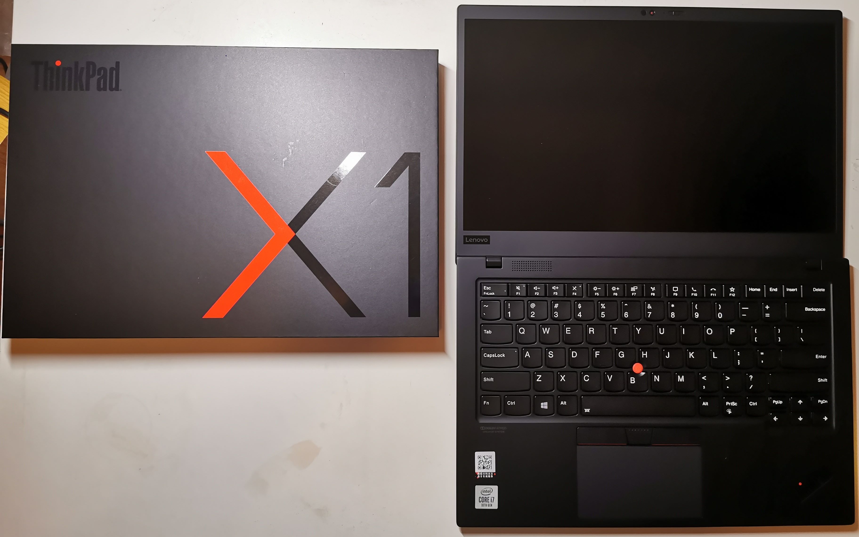 ThinkPad X1 Carbon开箱;2020最强旗舰轻薄商务本!对比苹果Macbook