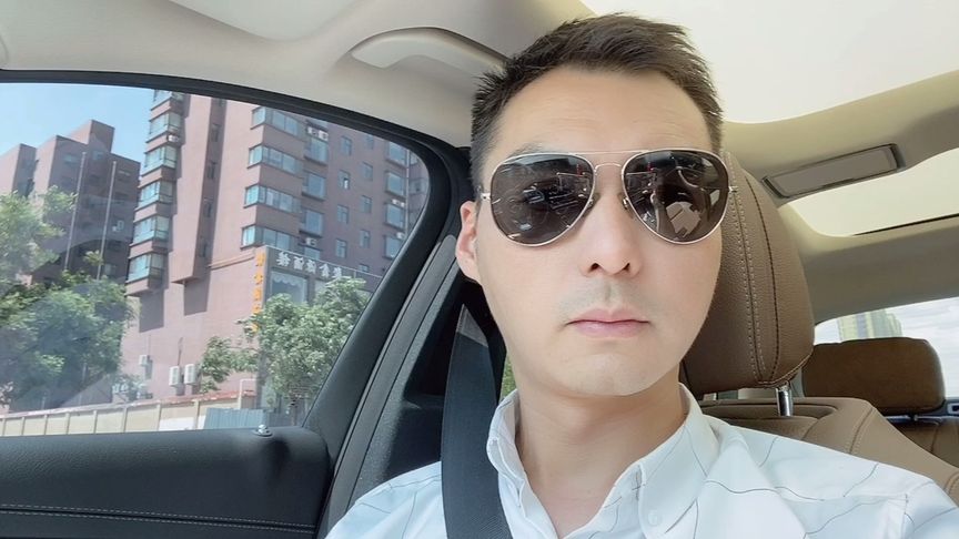 房地产经纪公司竞争激烈,开发商张口就是300万保证金,都土豹子