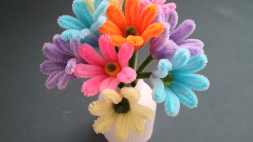 超简单教程1.0 ߌ�扭扭棒花束ߒ�制作小技巧