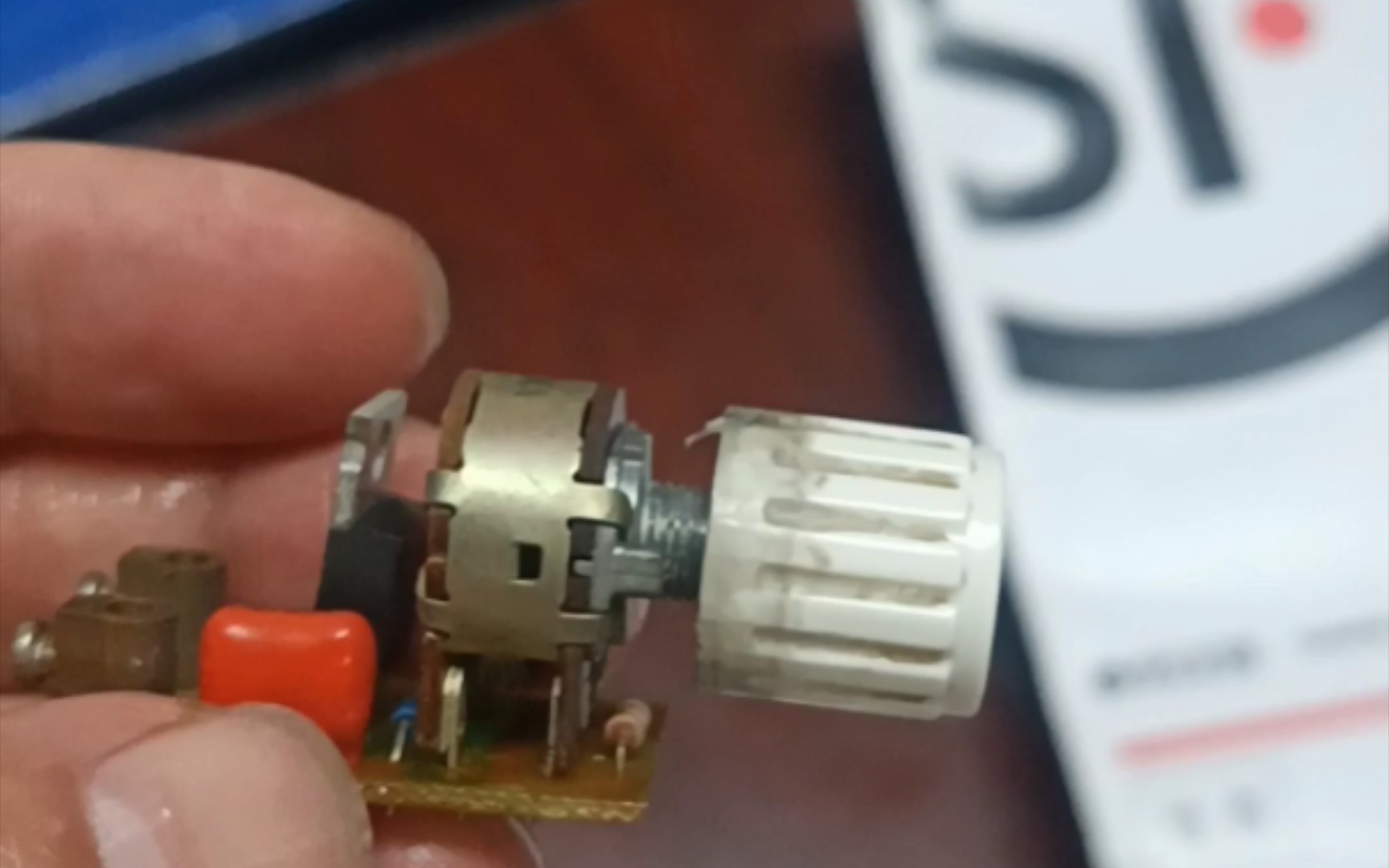 吊扇的调速器拆解。原理。双向可控硅。