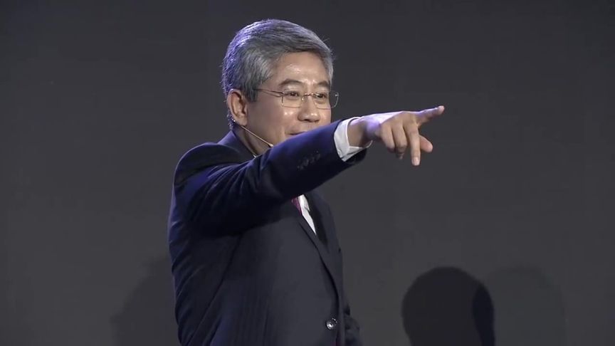 神仙打架了!科学家、社会学家、经济学家同台讨论,这什么情况?