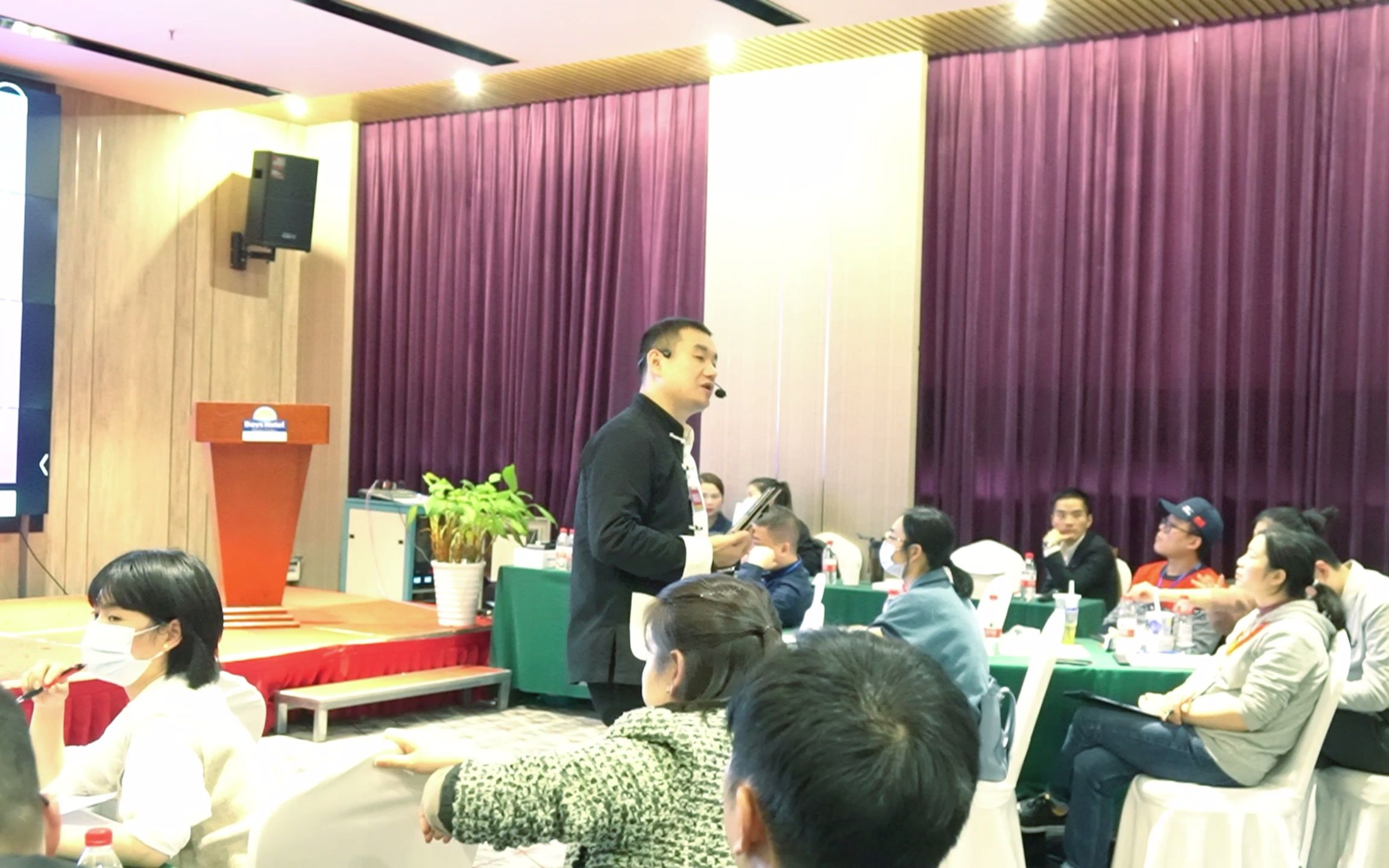 郭施兄 ——《私域流量方案班》引爆私域流量 · 企微爆客营销。