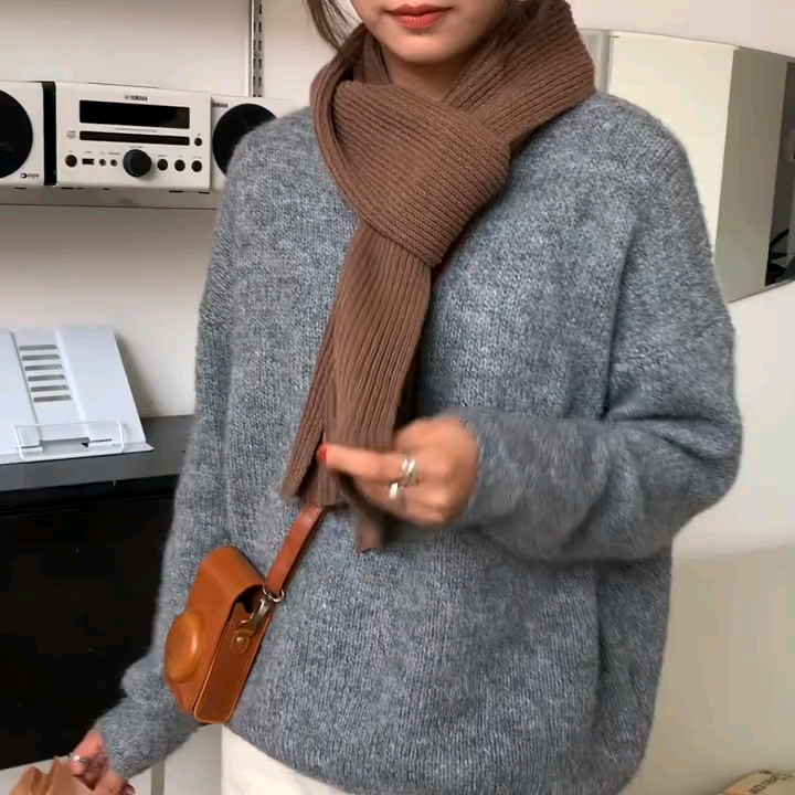 黄峥简约纯色坑条保暖针织围巾女2020冬季韩版百搭毛线围脖