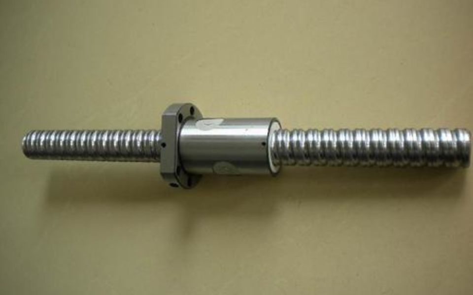 滚珠丝杆的选型技巧及种类特点