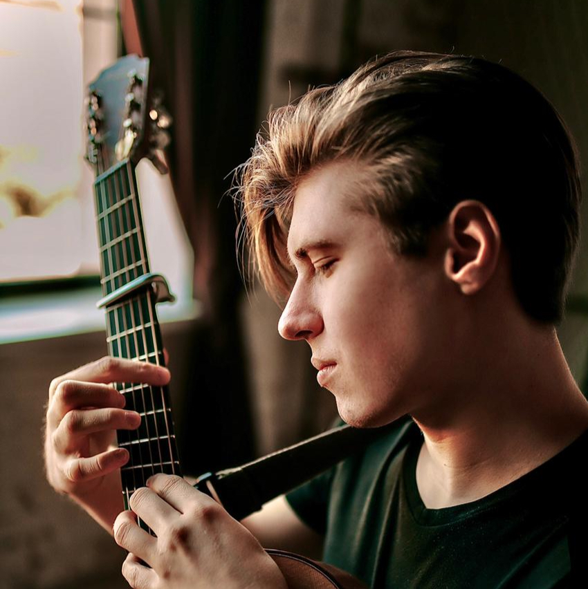 AlexMisko 