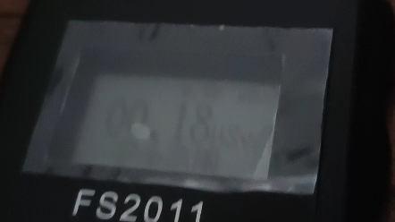 怀疑家里 放射性的粉末, 又买了一个检测仪, 最高的时候会出现0.3多0.4多