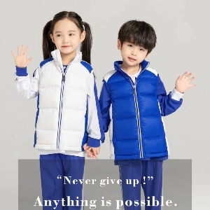 青青世界校服 