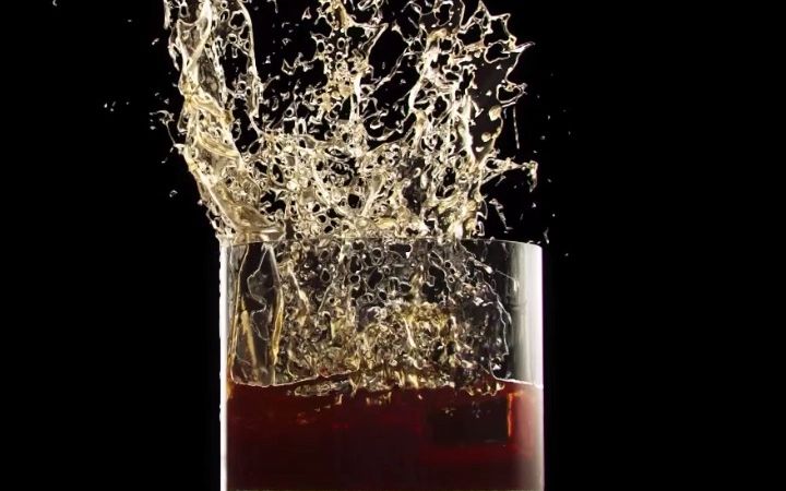 一款专业的流体模拟软件RealFlow,真正做到划船不用桨