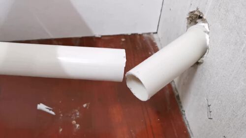 2根PVC管卡在同一个地方,角度太刁钻不好接怎么办?教你轻松解决