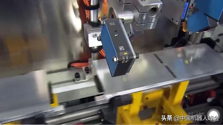 实拍宝马电动车装配过程,带你看看无人化生产车间～