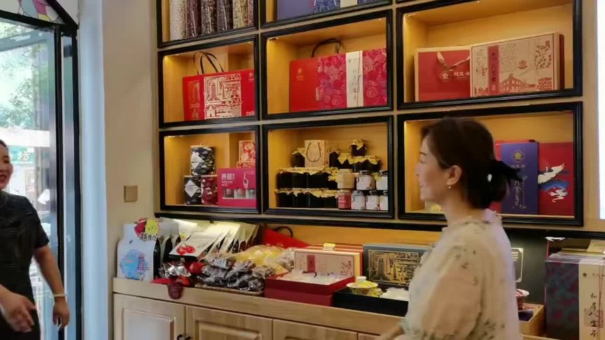 【超额完成刘三朵年度销售任务[烟花][烟花]公司给予现金奖励ߒ