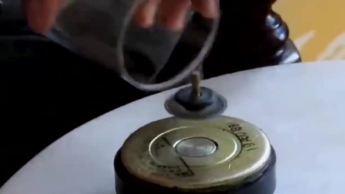 磁悬浮原理的简单演示 物理 原理动画 科学小实验