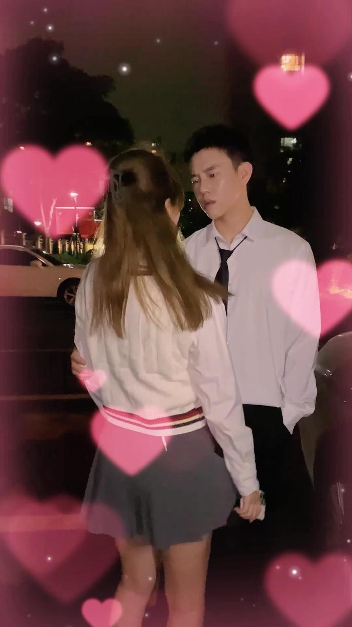 以后就是一家人了@张轶程 #老王梦工厂 #老王沙雕日常 #无忧之夜2021