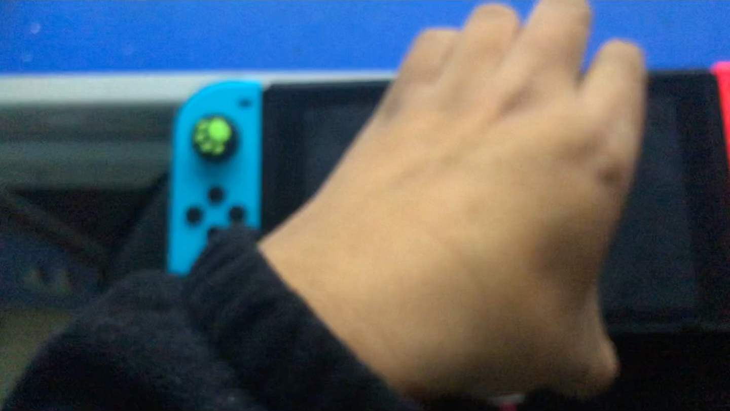 ...商家将老版本的switch当做新版续航版来卖。[switch续航版可软破?]