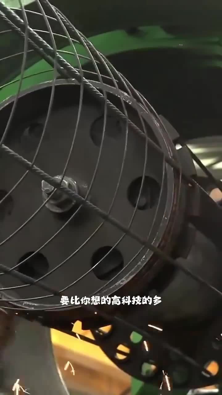 使用离心机技术制作混凝土电线杆?#科普一下