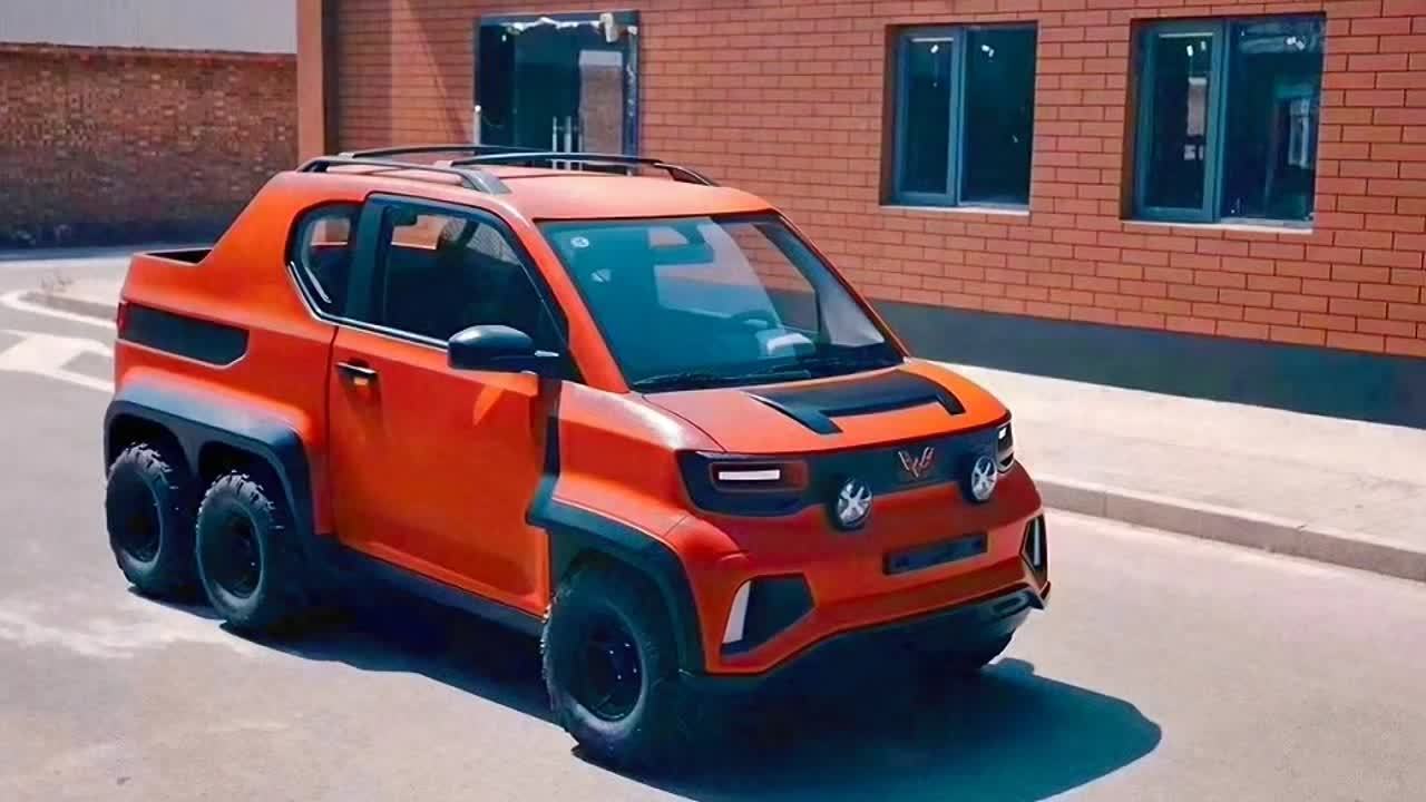 五菱宏光又出神车,成都车展推出六轮皮卡,越野能力十分强悍!