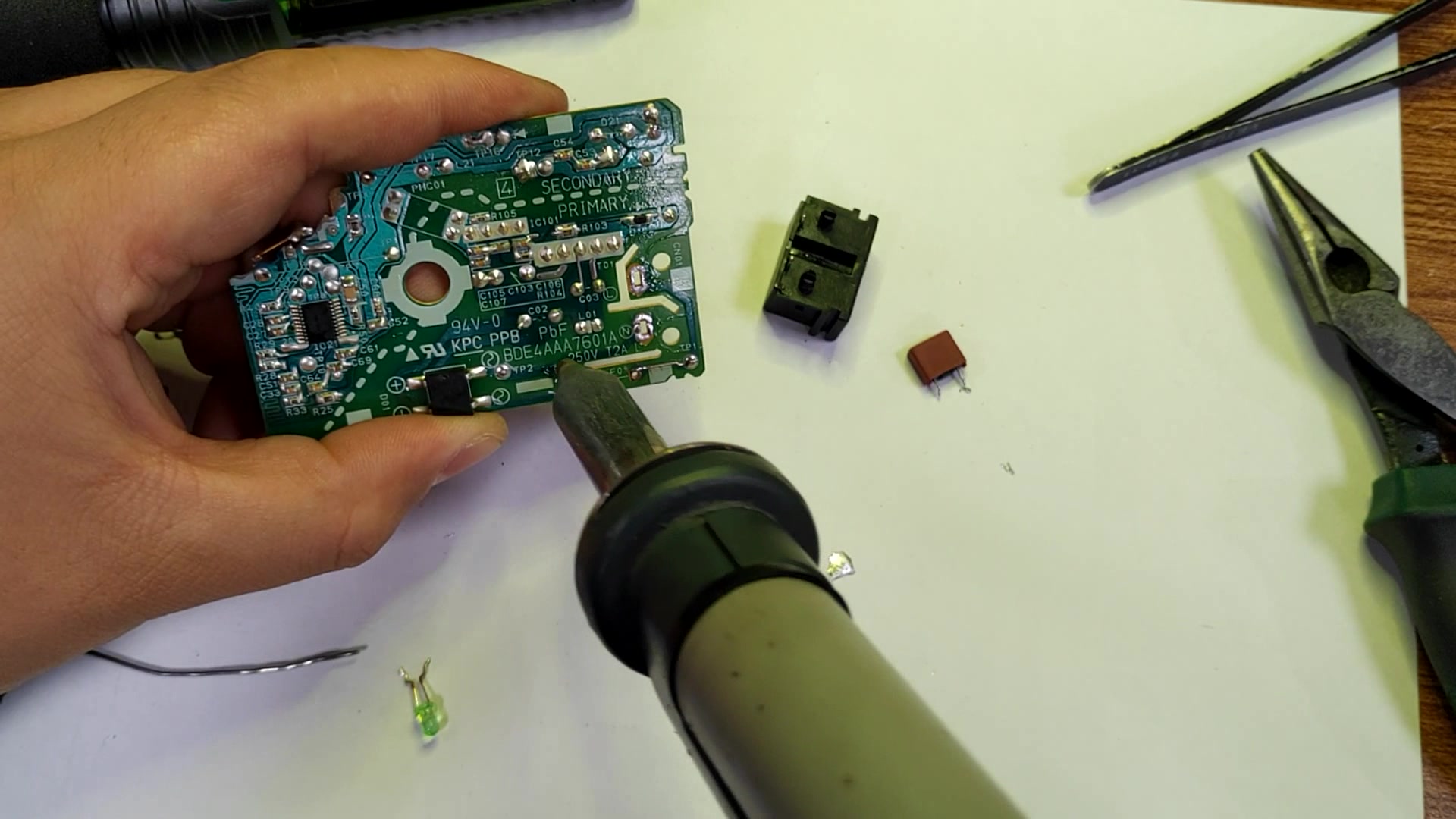 初学者拆PCB元件 焊接教程 电子电路 学习