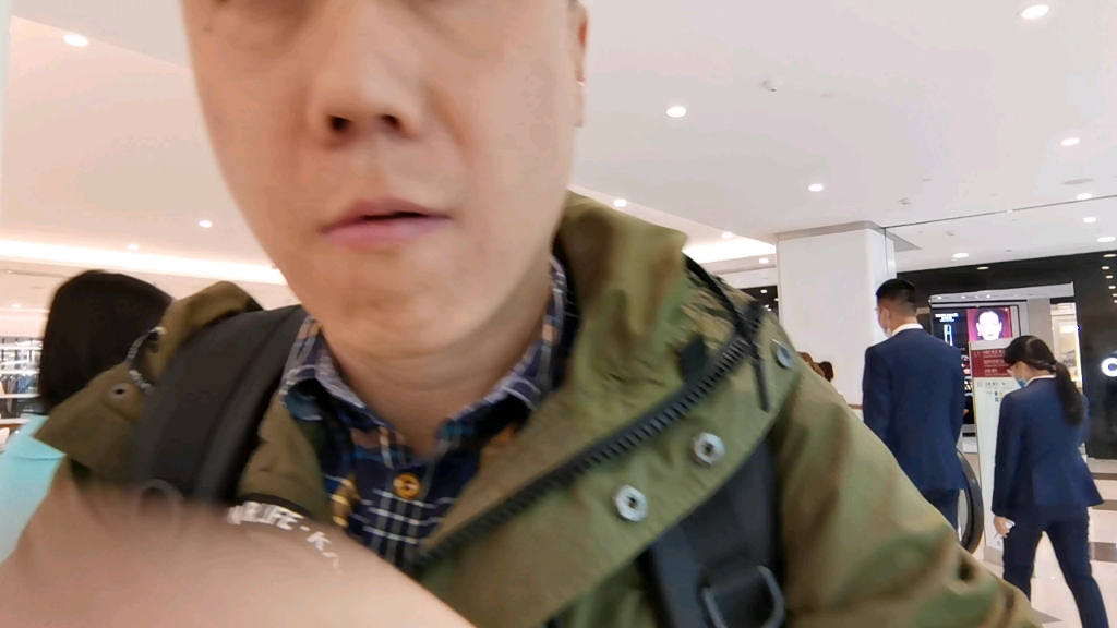 第一次实战!模拟律师在CBD向陌生人开发案源,这仅仅是开始…