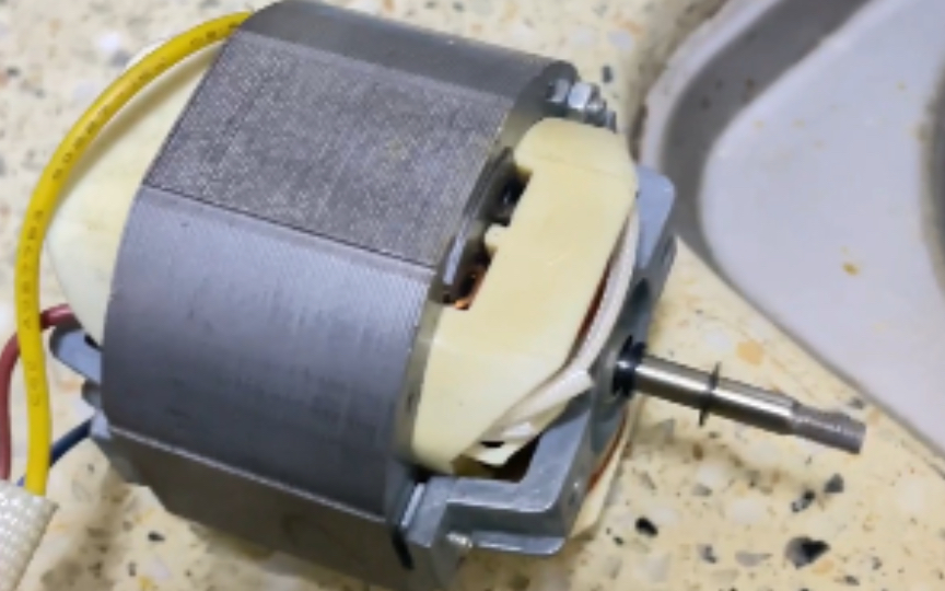 【排气扇】电动机坏了,型号太多,还是排气扇整个换掉吧