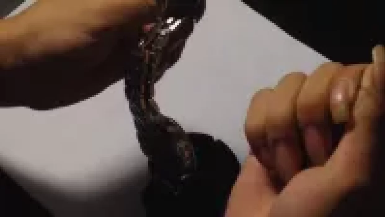 表带拆卸方法教程