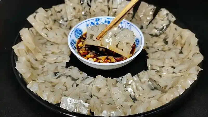 做猪皮冻,用水煮是大错,30年的方法,晶莹剔透,Q弹爽口