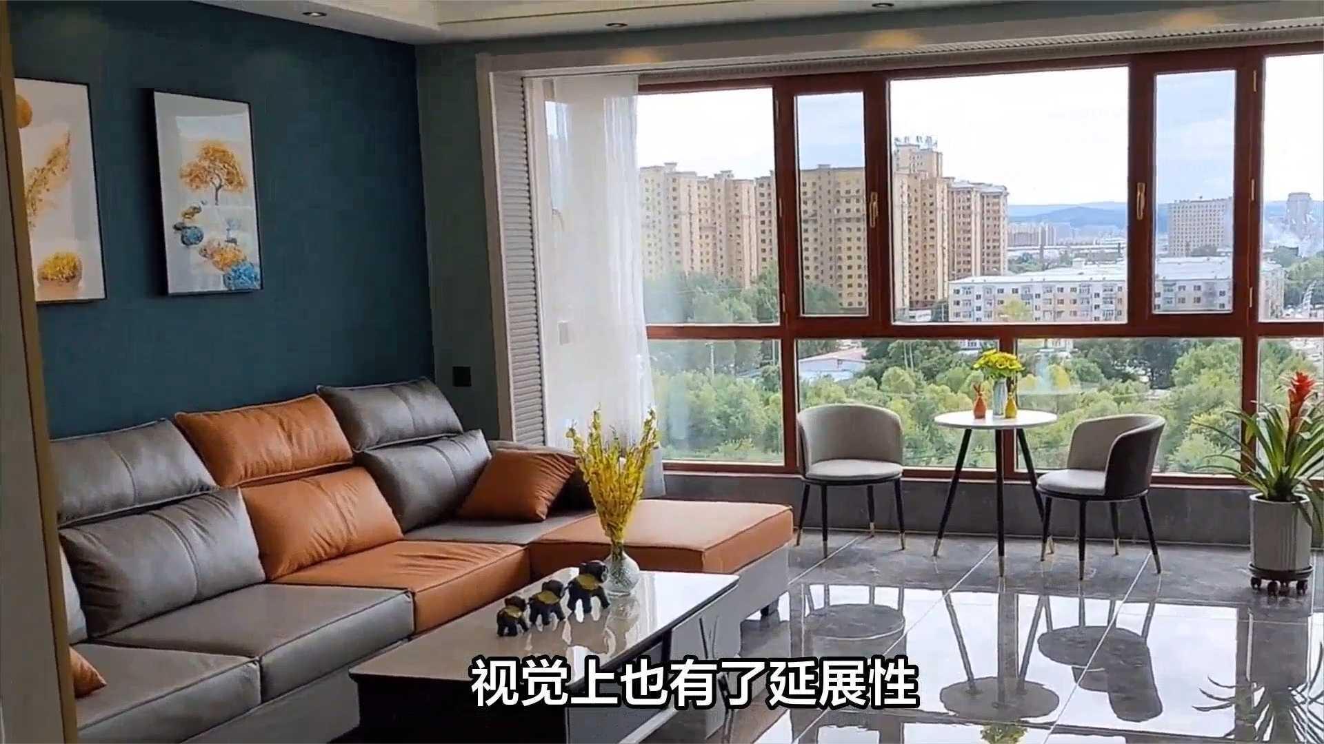 客厅与阳台打通的好,还是安装推拉门好?来听听过来人的经验