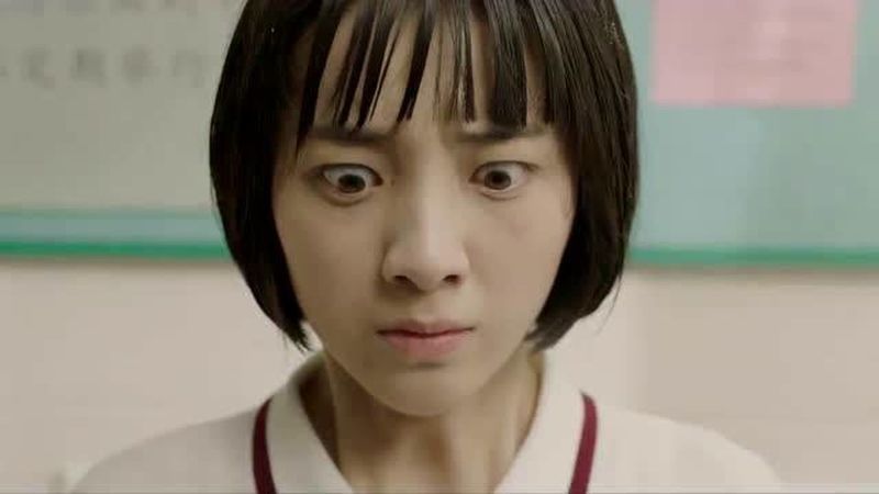 盘点剧中打针搞笑名场面:小伙打个针疼得站不稳,还很巧地碰到了不该碰的