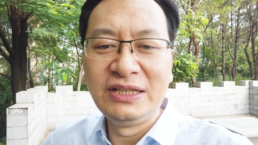 富士康师级干部不是干部,带管理职的才是干部,别拿村长不当干部