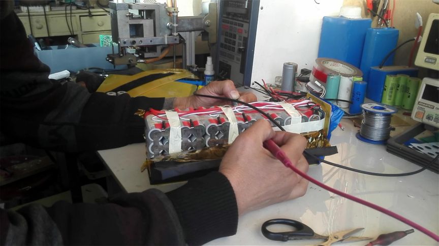 坏的报废锂电通过更换18650电芯完美修复