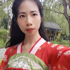 花露情感玄学解忧铺 