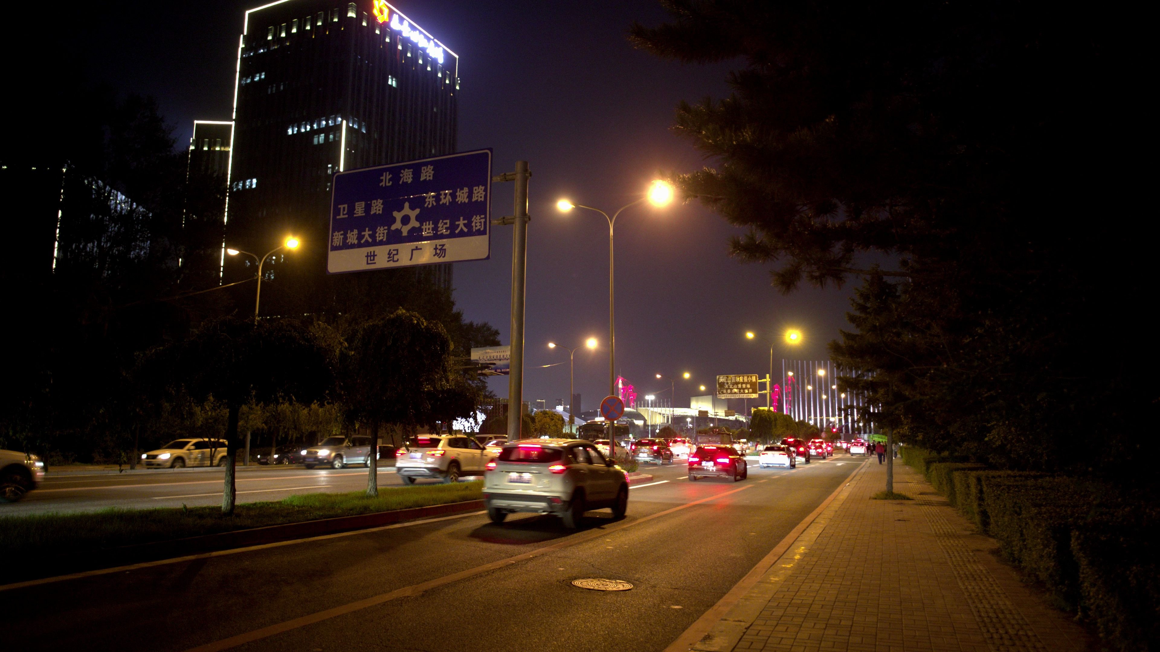 佳能R5 4KHQ 、适马4K RAW 画质对比