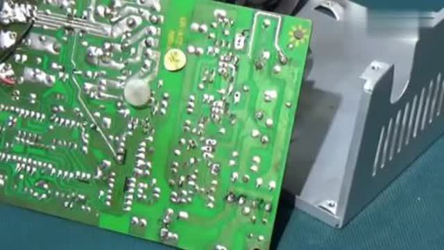 电脑电源坏了一般修一下这里就能修好,学会自己也能修