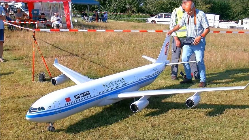 惊人的!巨大的遥控航模!国航空客A340-300客机 RC遥控飞机模型