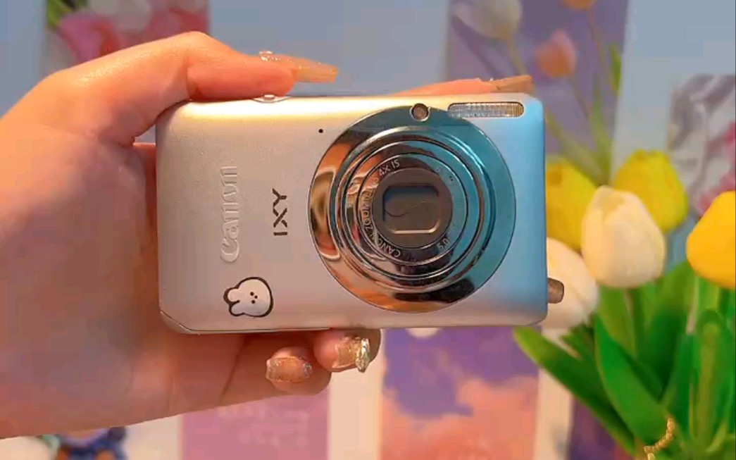 佳能ixus115。 436¥内存卡 电池 万能充 读卡器 手绳