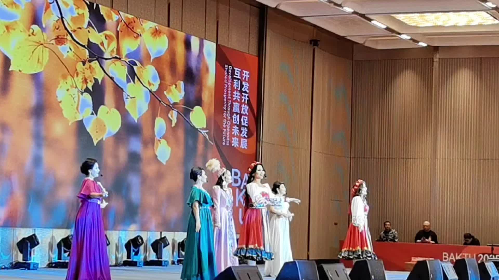 #演出现场 #舞台演出 俄罗斯歌曲喀秋莎