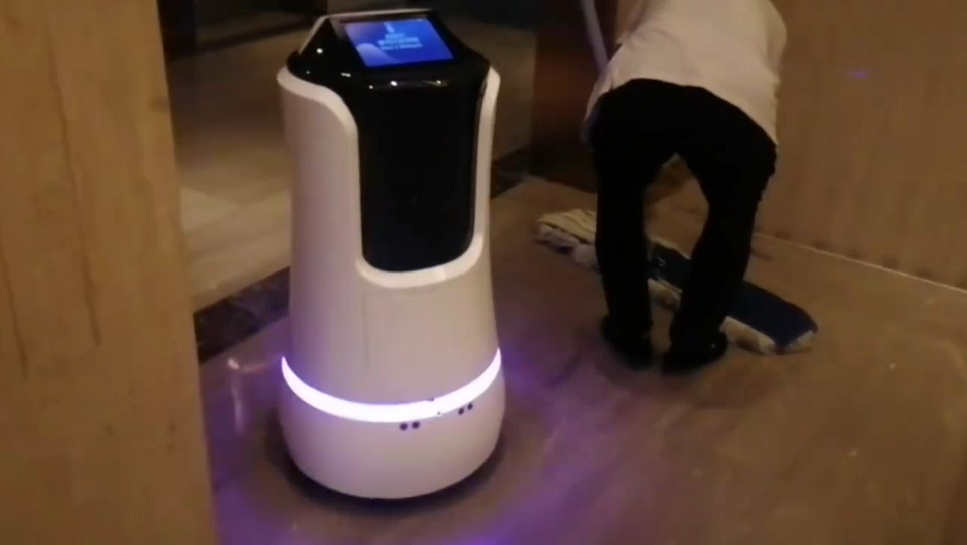 生活中的智能机器人