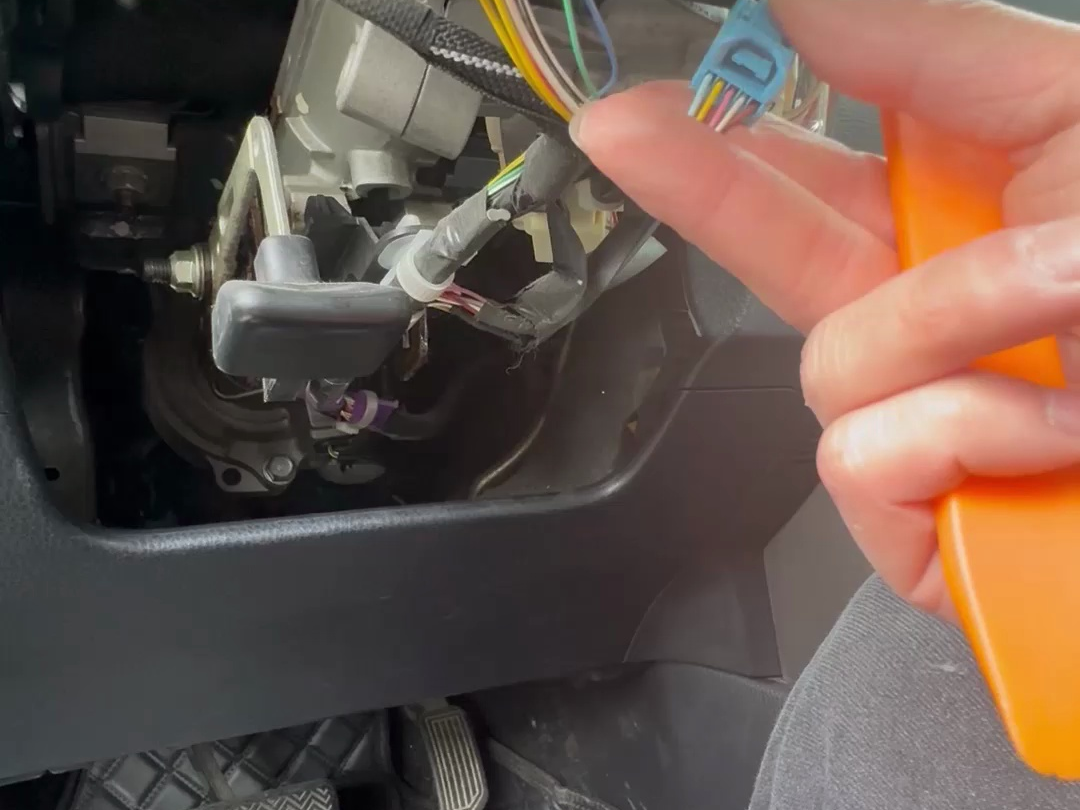 15-19款荣放升窗器安装视频-免拆门