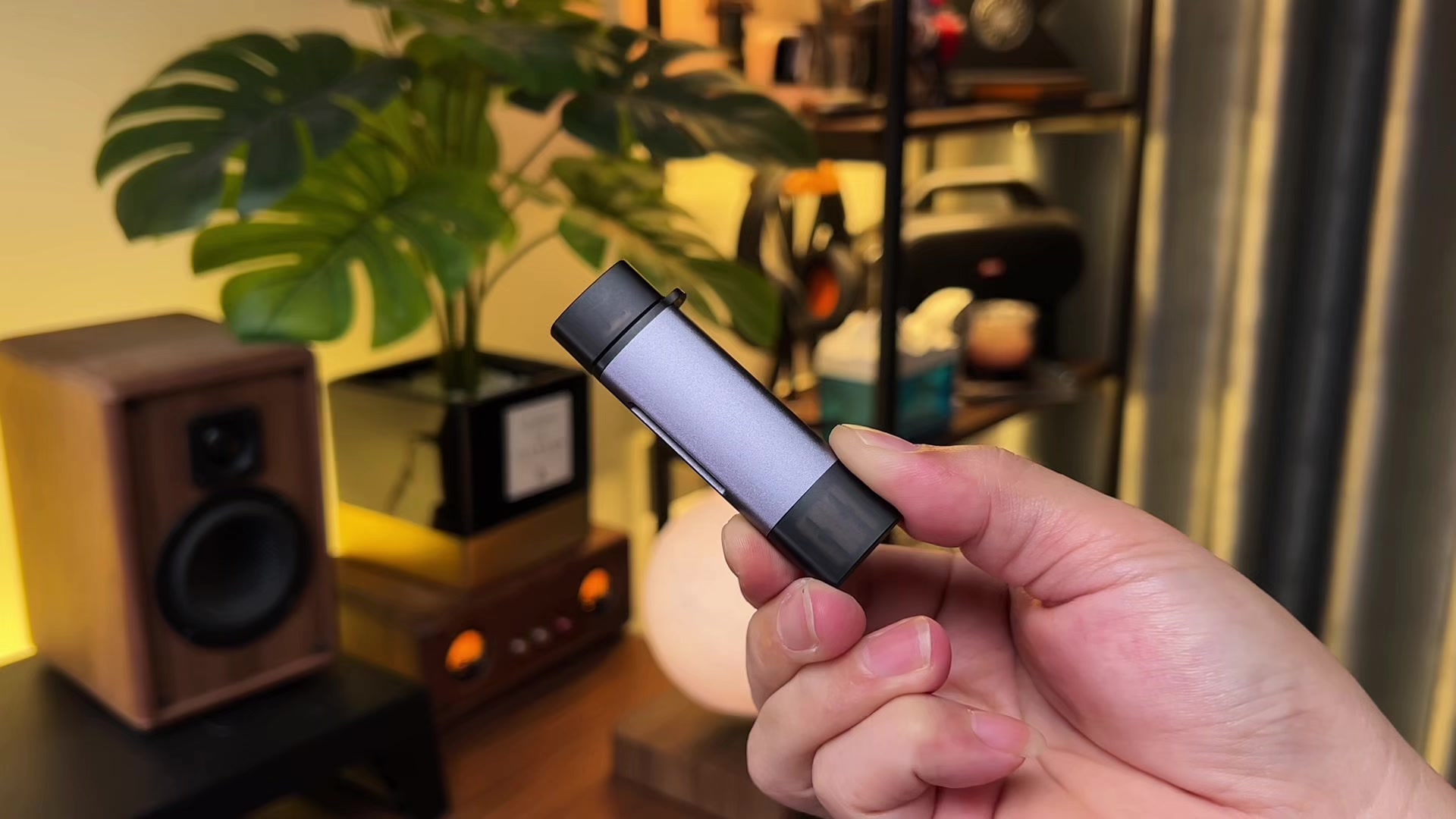 手机读卡器真的很方便,手机、电脑、平板轻松互传#读卡器 #绿联读卡...