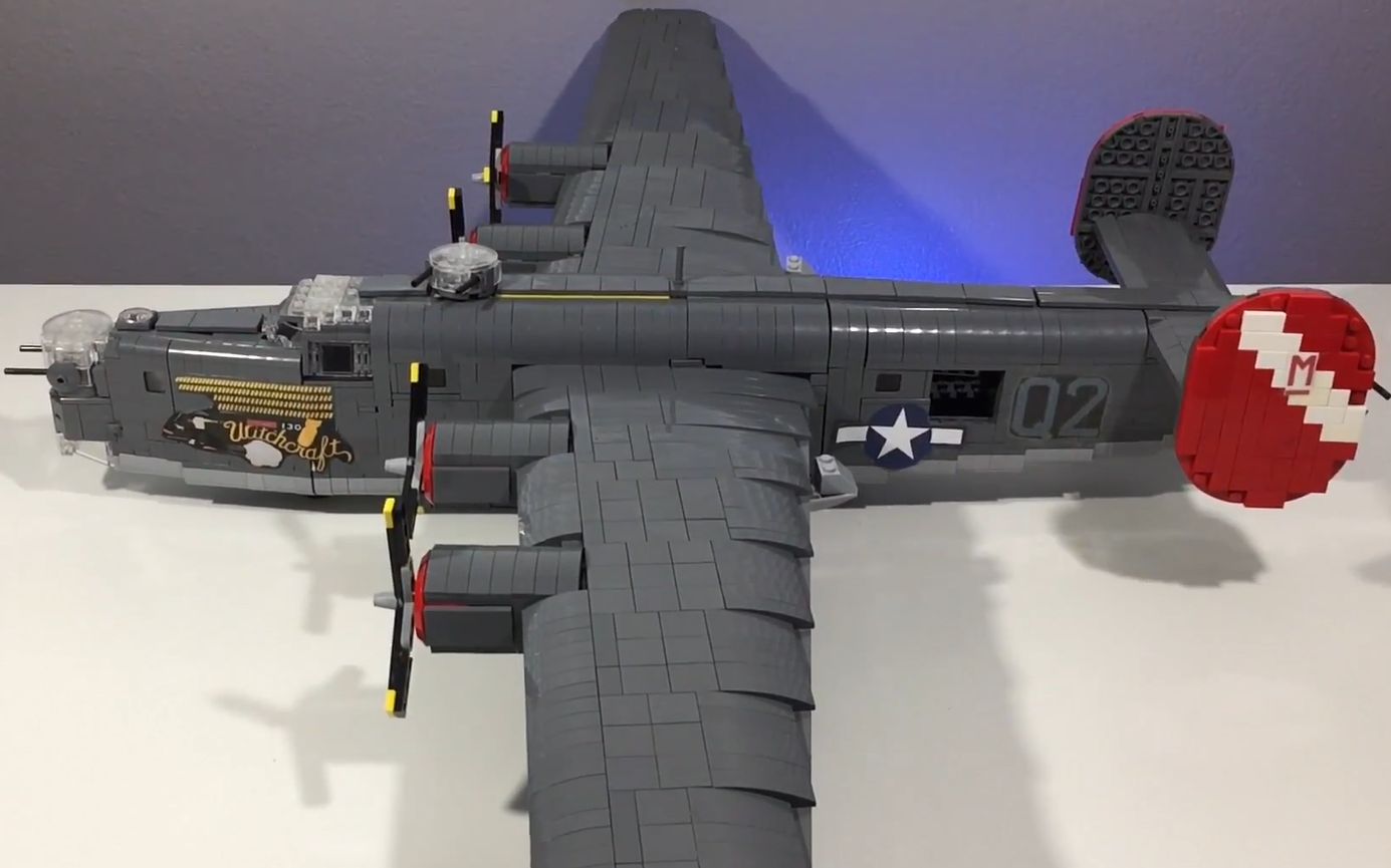 【拼砌大师】用乐高搭建二战美军B-24“解放者”重型远程轰炸机