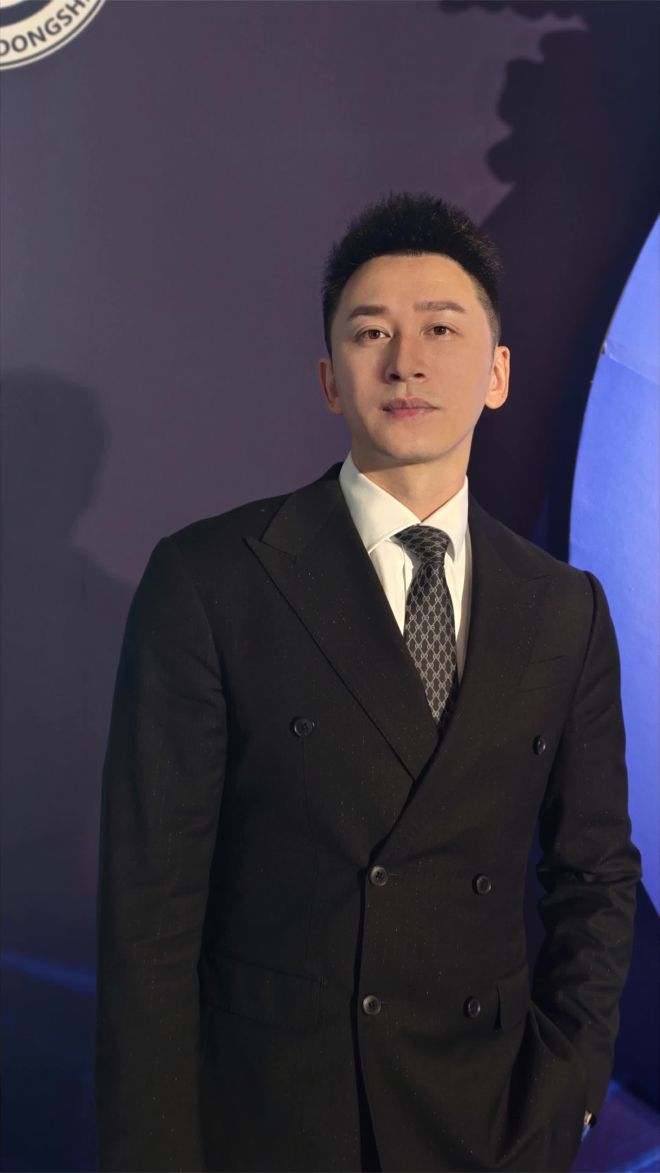 白银狂飙背后的意义 白银涨得比黄金还猛,年内已涨超50%!你以为它...