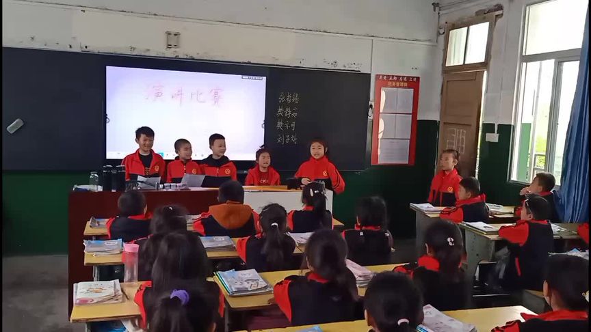 #记录校园生活ߎ�ߎ�一群小可爱 PK 为期中考试表彰大会发言权