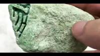 翡翠赌石 现场小木那原石去皮取件的全过程
