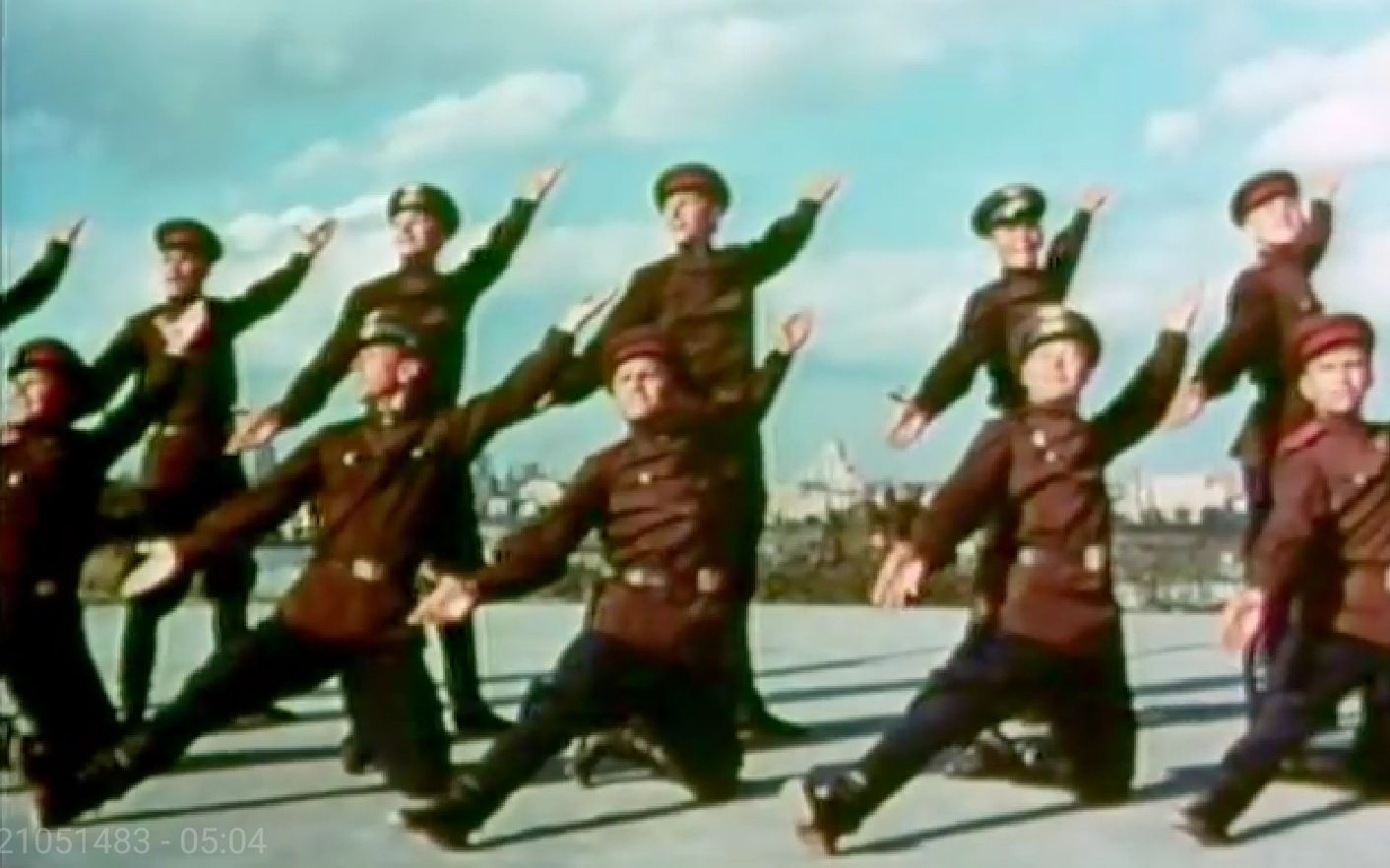 “士兵之舞”苏联士兵的哥萨克传统舞蹈【全网最高请】