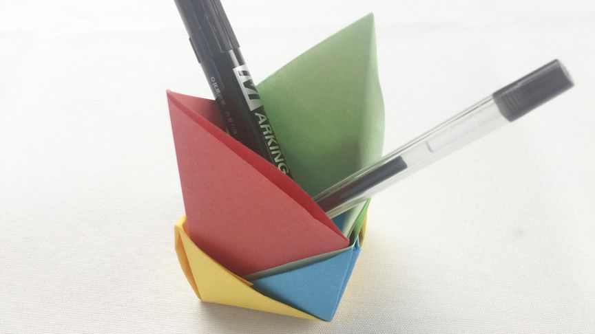 实用简单的笔筒,一起和孩子们动手做起来吧!