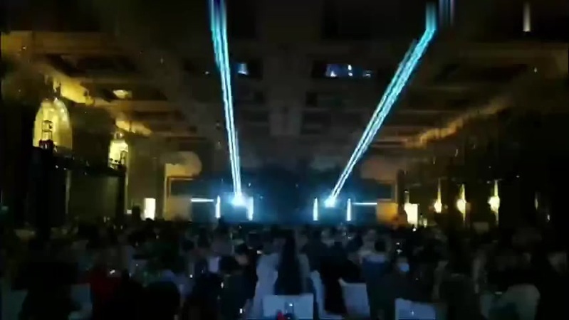 激光雕刻创意开场激光秀可定制企业主题logo文字等让活动更具科技感