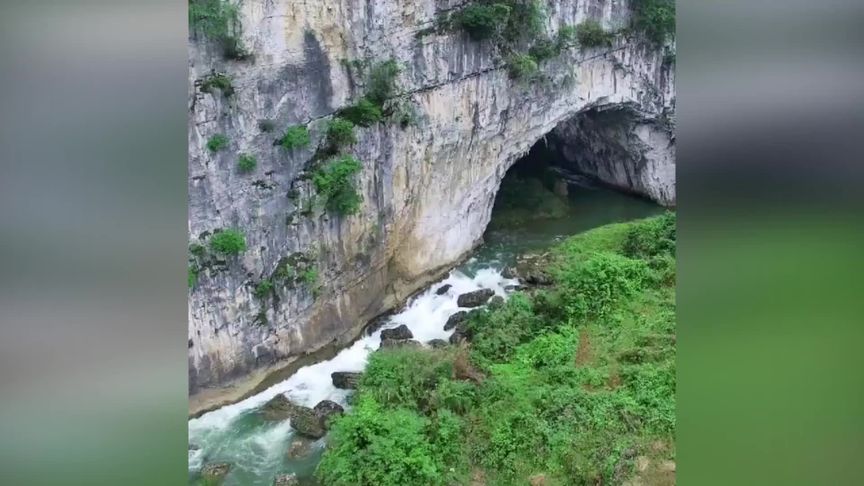 文明打卡!贵州一溶洞成网红地后垃圾成堆
